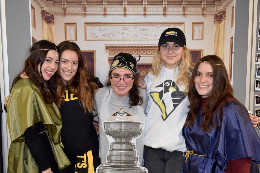 Friends 18+ | Friendship Circle (FC)